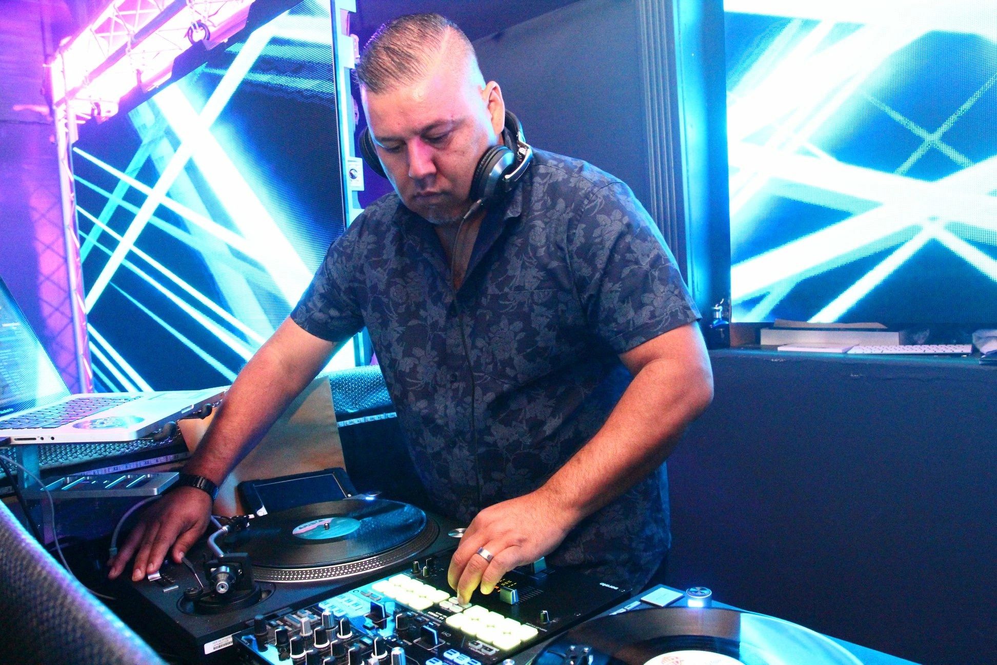 Professional Wedding DJ Hire Services